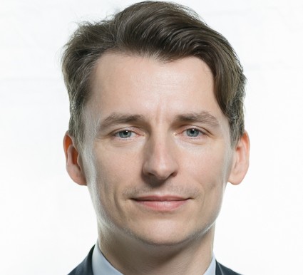 GigaCon » GRZEGORZ BERNATEK