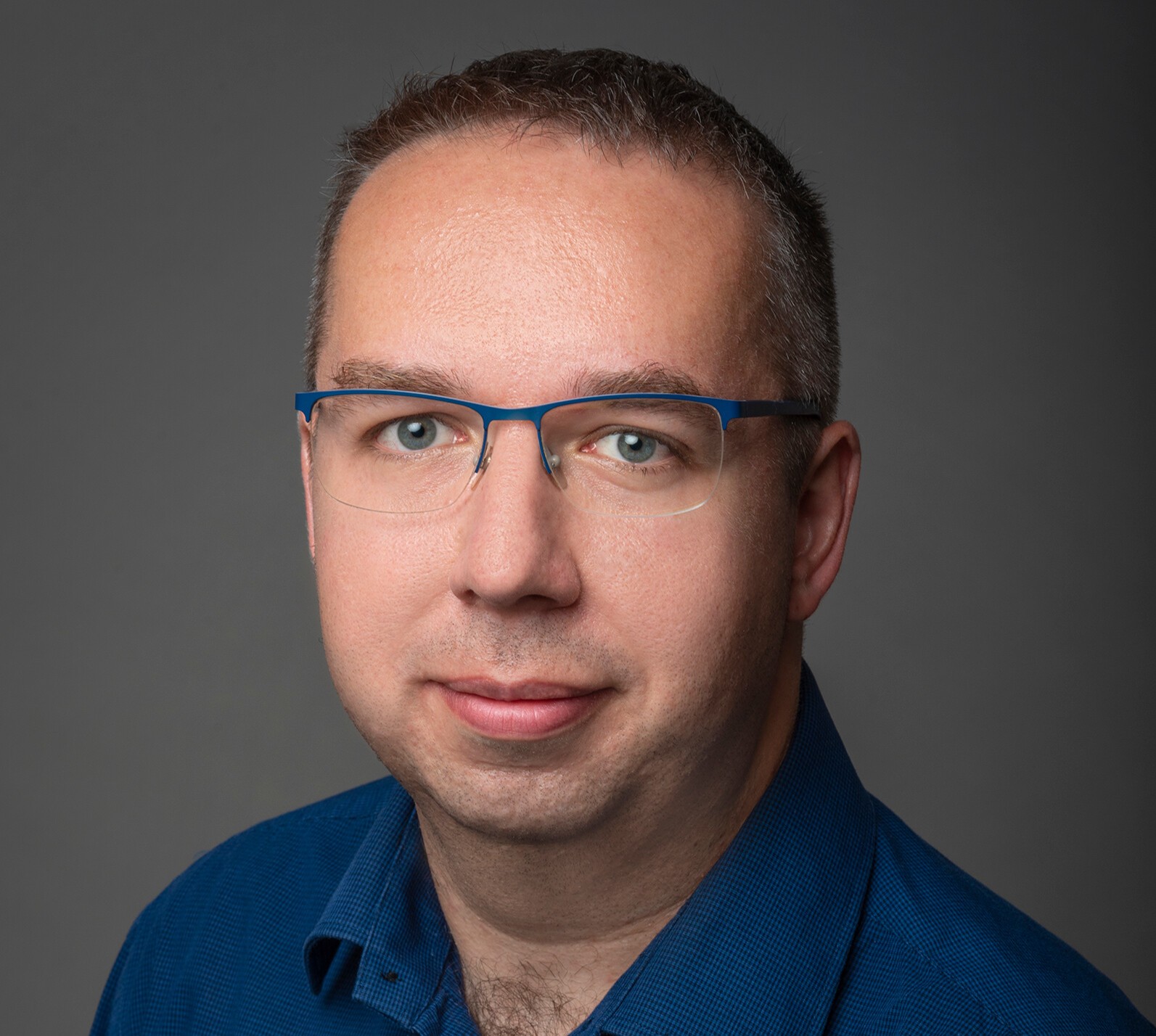 GigaCon » MAREK OLSZEWSKI