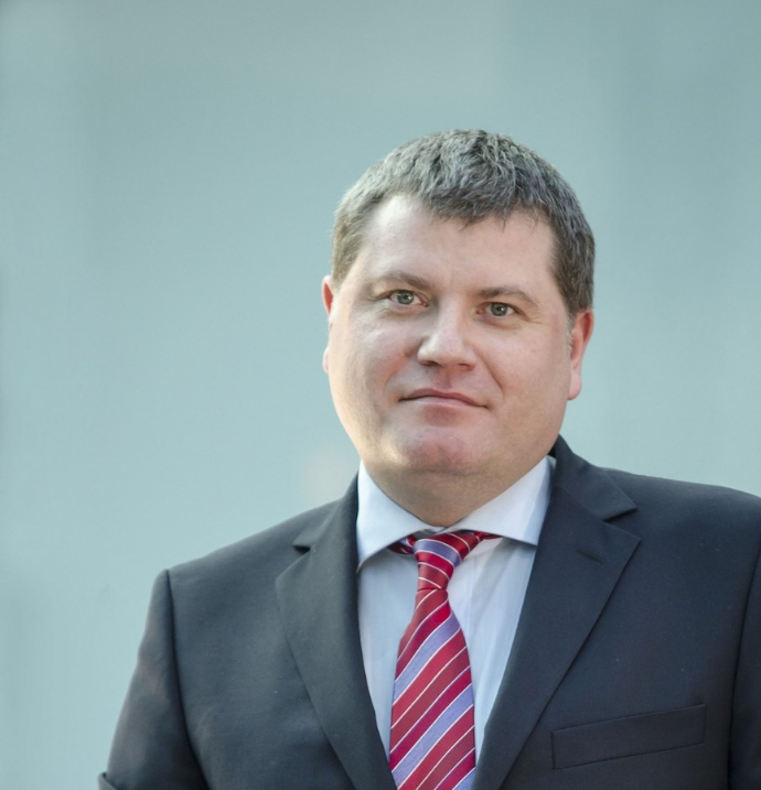 GigaCon » TOMASZ LASZUK